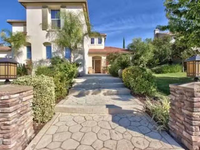 Beautiful 5 bedroom 6441 Pegasus Ct