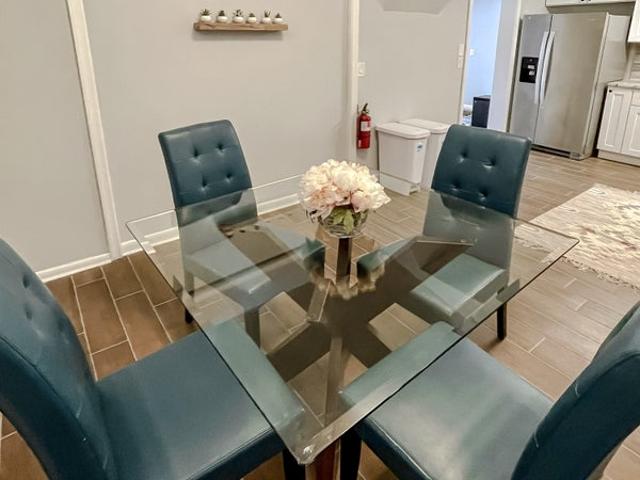 Beautiful & cozy Jacksonville House with Dining ar