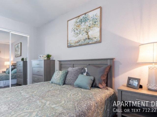 Beautiful Central Northwest apartment 2bd with reduced rents