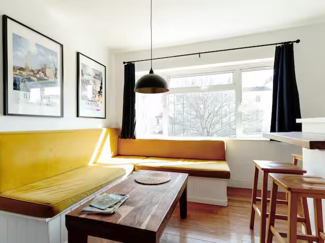 Beautiful Clifton Village Flat