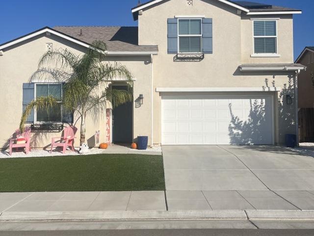 Beautiful Clovis Room for Rent