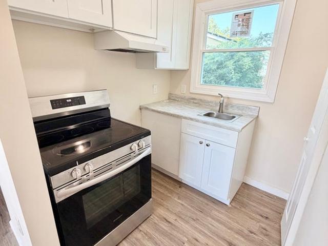 Beautiful and cozy 1BR 1BA apartment with private