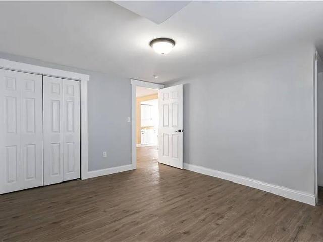 Beautiful and sunny 2 bedroom, 1 living room
