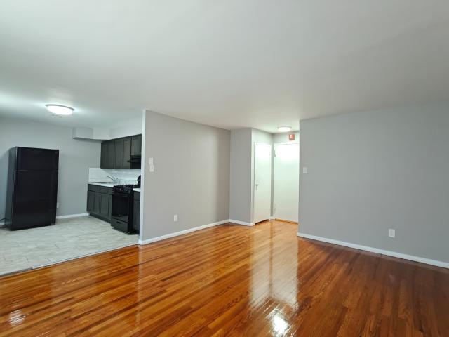 Beautiful Apartment Available Now!