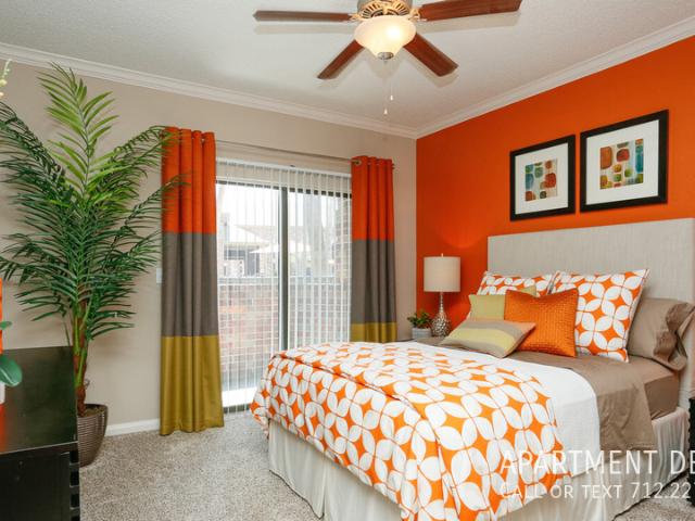 Beautiful, apartment home in desirable location in Astrodome