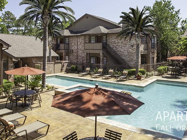 Beautiful, apartment home in desirable location in Spring