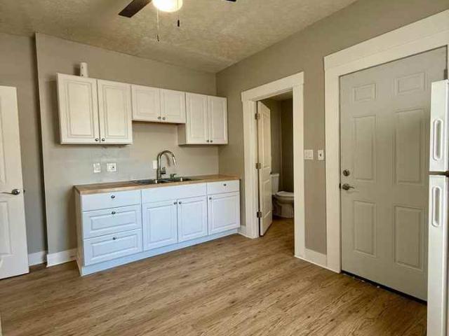 Beautiful Apartment Living 3 Bedroom Apartment for Rent at 255 Fountain Ave, Dayton, OH 45405 Santa Clara