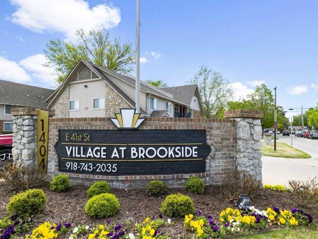 Beautiful Apartments in the heart of Brookside 2 Bedroom Apartment for Rent at 1404 E 41st St, Tulsa, OK 74105