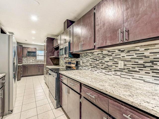 Beautiful Brick Home with Large Screened in Patio