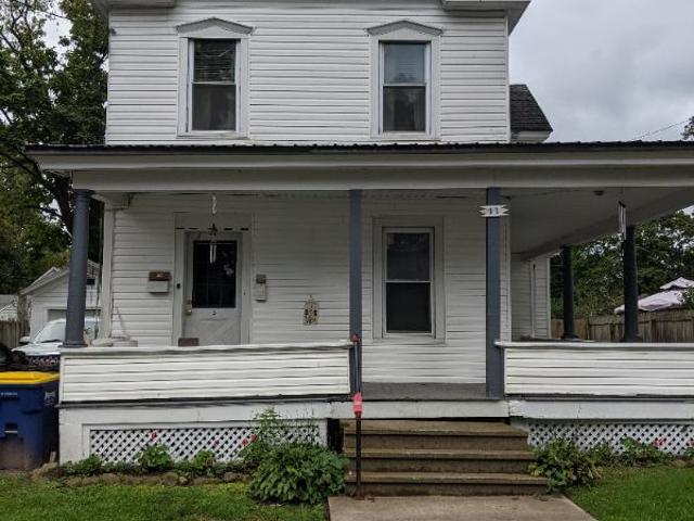 Beautiful Bville1 bdm with private entrance