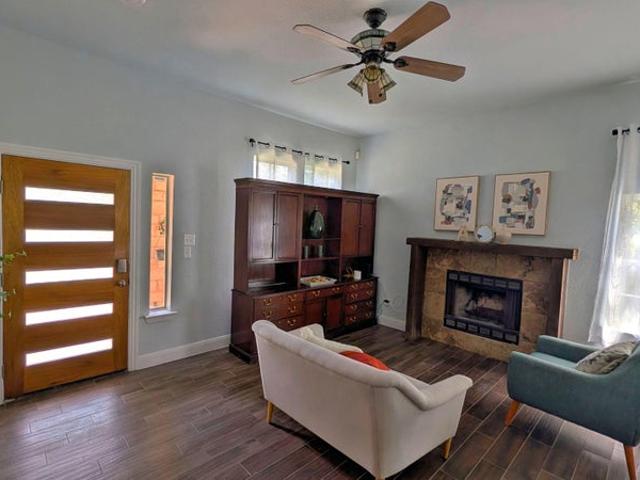 Beautiful Gated Home | HighSpeed WiFi | Minutes Fr