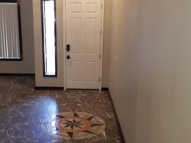 Beautiful Gilbert Home with custom finishes