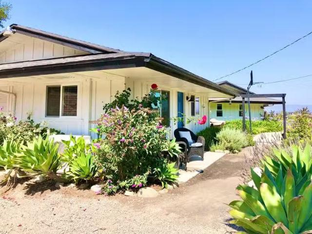 Beautiful Detached Guest Home Unit on Priv. Apartments in Fa.