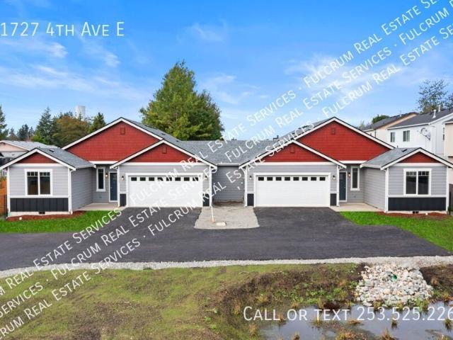 Beautiful Duplex on Private Road!