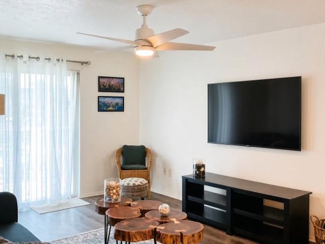 Beautiful Fort Myers Condo_Great Location & Comfor