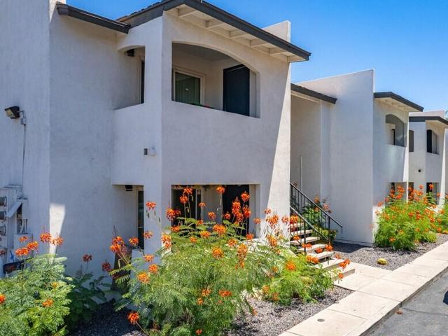 Beautiful Fully Renovated, Gated Community! 1 Bedroom Apartment for Rent at 1637 N 51st St, Phoenix, AZ 85008