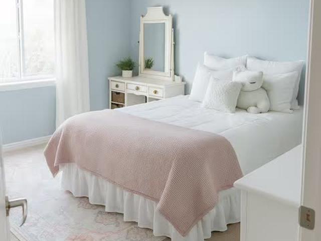 Beautiful Furnished Bedroom, Private Bathroom