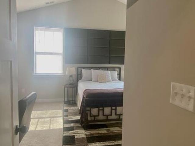 Beautiful + Furnished Hampton Home