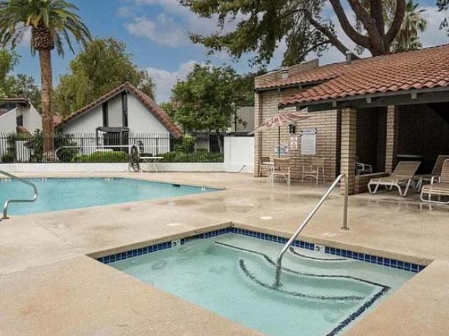Beautiful Furnished House in a Peaceful Setting