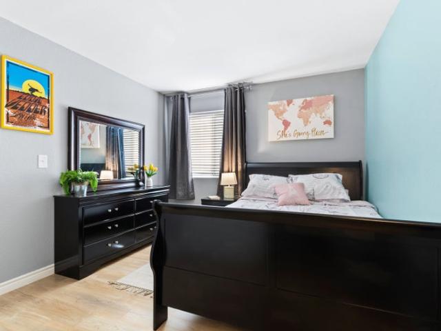 Beautiful Furnished Room, Gated Condo w/ Pool $9