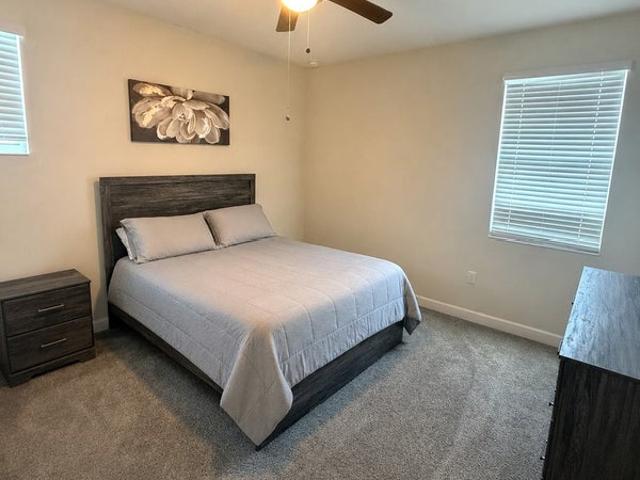 Beautiful Furnished Room Near Disney