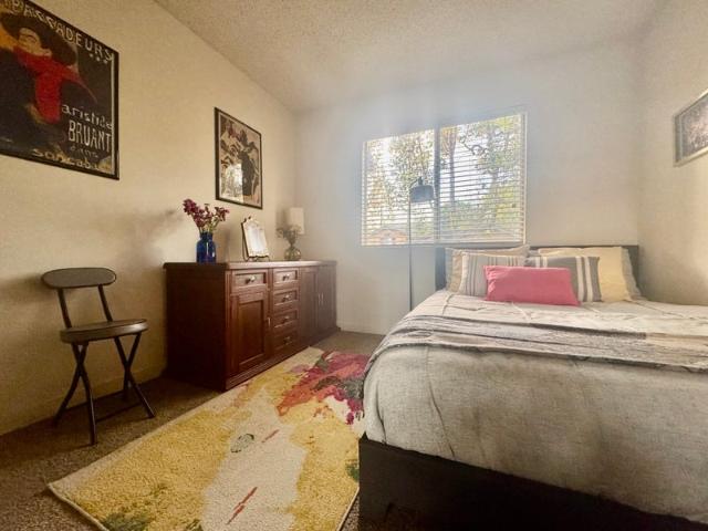BEAUTIFUL FURNISHED ROOM + PRIVATE BATH | Ut in