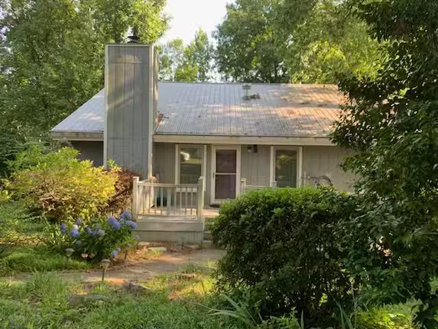 Beautiful House in HOT Brookhaven at Lenox Park 1085 Lynmoor.