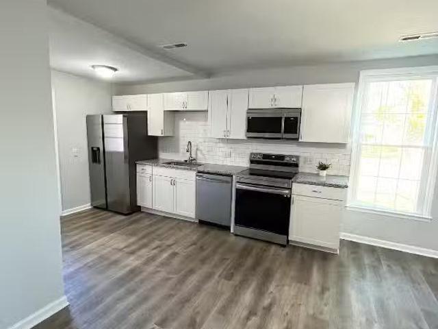 Beautiful House in Selma, NC 711 N Pollock St #A