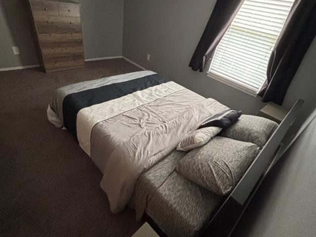 Beautiful house next to Bear Creek trail