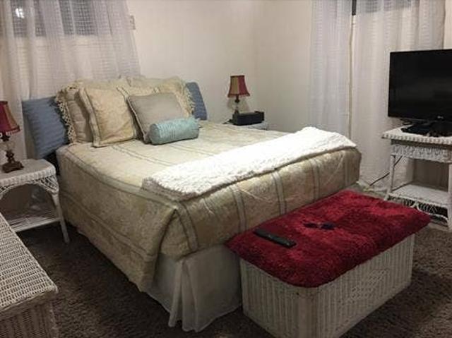 Beautiful houseshare foresthills nj