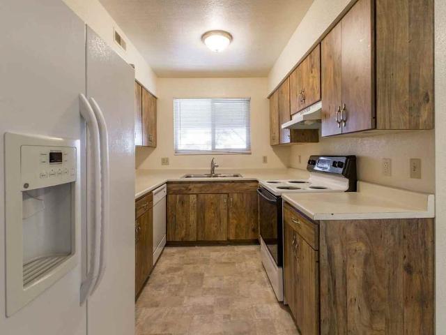 Beautiful Holladay Location! 2 Bedroom Apartment for Rent at 4478 S Highland Dr, Millcreek, UT 84124 Millcreek