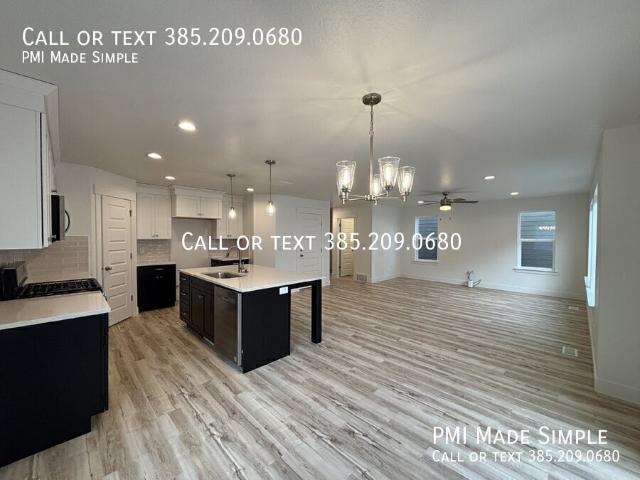 Limited Time Move In Special: $250 Off! HUGE Windows with Open Floor Plan | Beautiful Neighborhood!