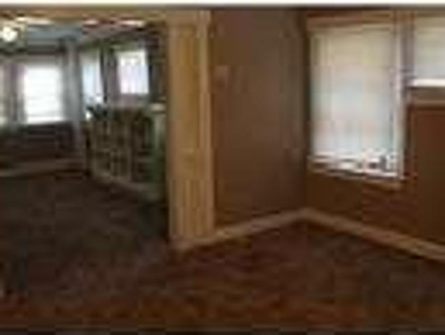 Beautiful home in the Ivanhoe neighborhood!