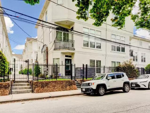 Beautiful Home in Central Houston 606 Leverkuhn St