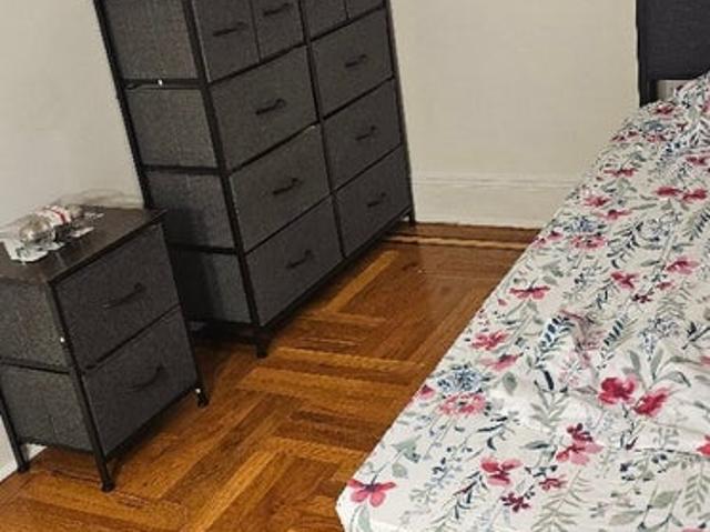Beautiful homeprivate room availACWi_Fihr Securit