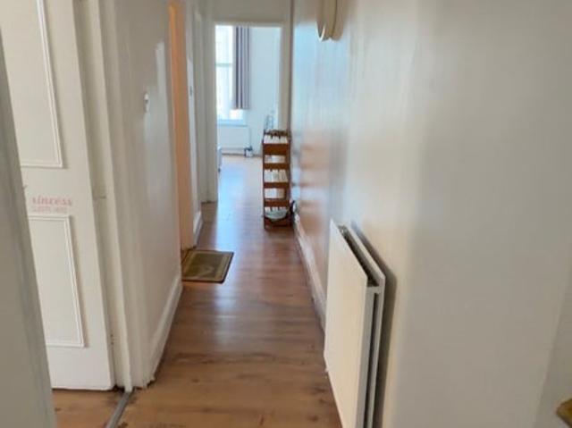 Beautiful high ceiling, 10 min from London Bridge