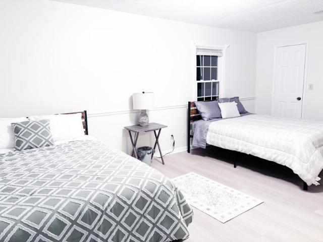 Beautiful Hiram Home Awaits: Spacious Rooms & Amp