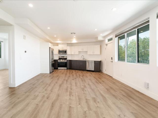 Beautiful One Bed Apartment | Silver Lake | Echo Park | Koreatown