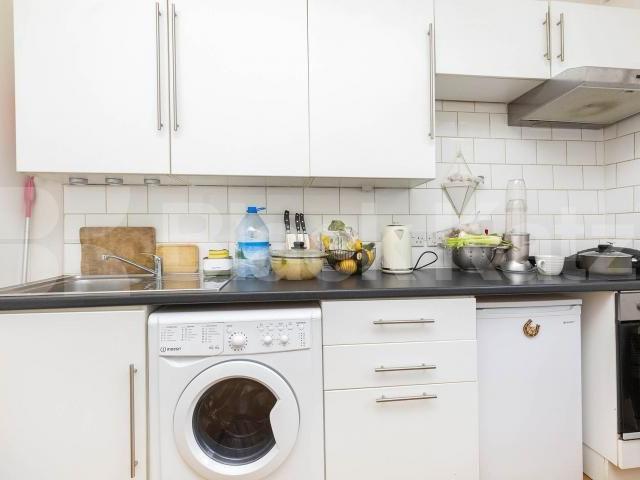 Beautiful one bedroom in a gated building
