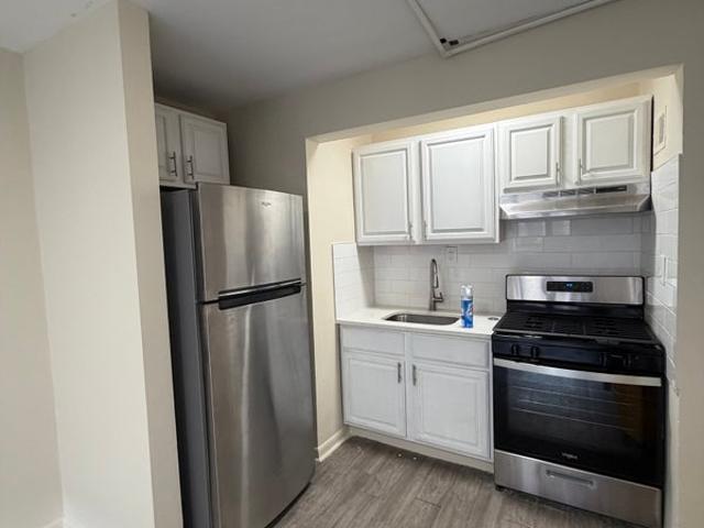 Beautiful One Bedroom Now Available In East Orange