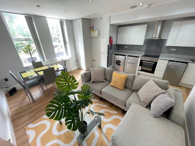 Beautiful One Bedroom Self Contained Flat