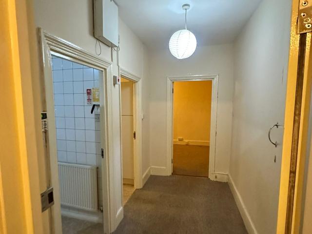 Beautiful One Bedroom Studio Flat – All Bills Included – Close to Station