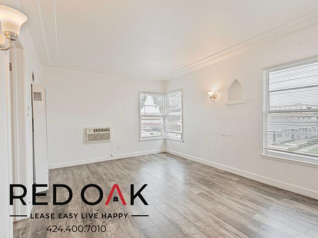 Beautiful One Bedroom with Stainless Steel Appliances, Private Balcony, Stylish Floors, On Site Laundry, and Parking Available ~ In Prime Alhambra!