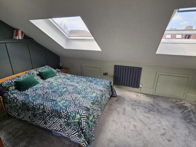 Beautiful Loft Room Private Ensuite