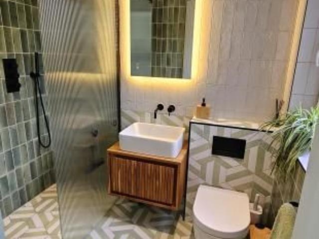 Beautiful Loft Room Private Ensuite