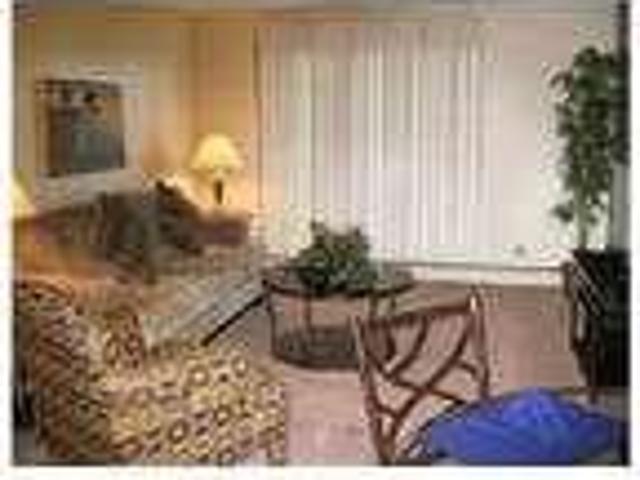 Beautiful Laconia Apartment for rent. Cat OK!