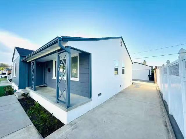 Beautiful Lakewood Home Apartments in Lakewood, CA