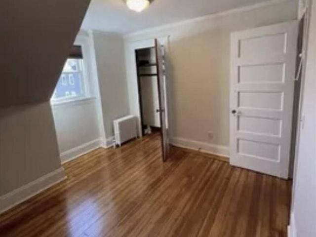 Beautiful Large 3 Bed Historic Pawt