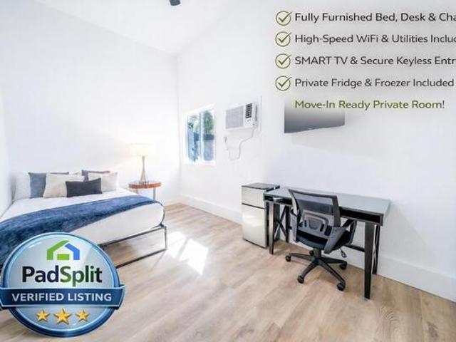 Beautiful luxury upgraded home spacious in the heart of Las Vegas Strip, Freemont, and Downtown