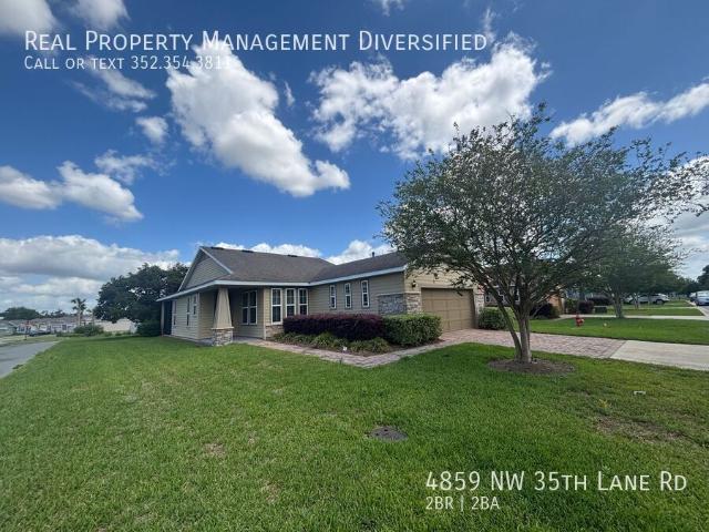 Beautiful move in ready, large 2/2 in Ocala Preserve All ages area